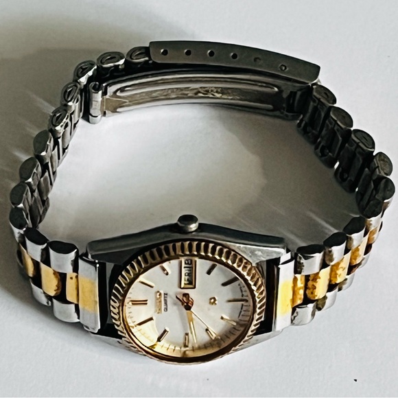 Seiko | Accessories | Seiko Date Day Wrist Watch Two Tone Ladies ...
